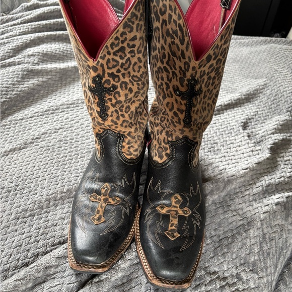 Ariat | Shoes | Ariat Leopard And Black Western Boots With Cross ...